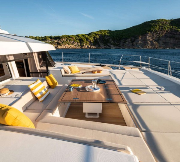 FARBEN Yacht Charter Details, Bali Catamarans | CHARTERWORLD Luxury ...